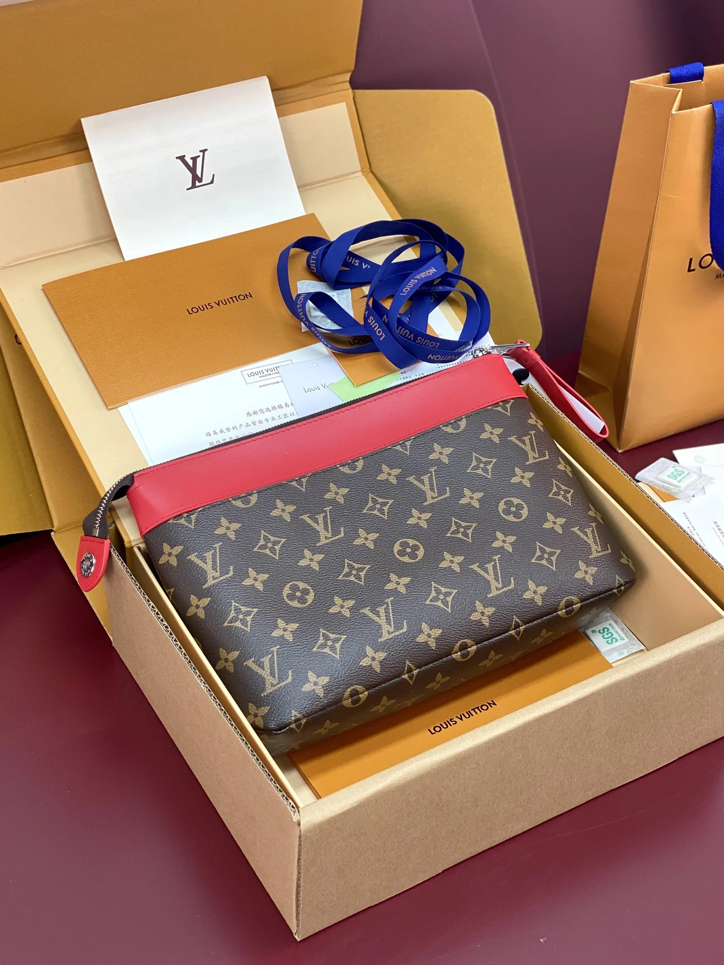 Bargain Louis Vuitton Clutch Bags