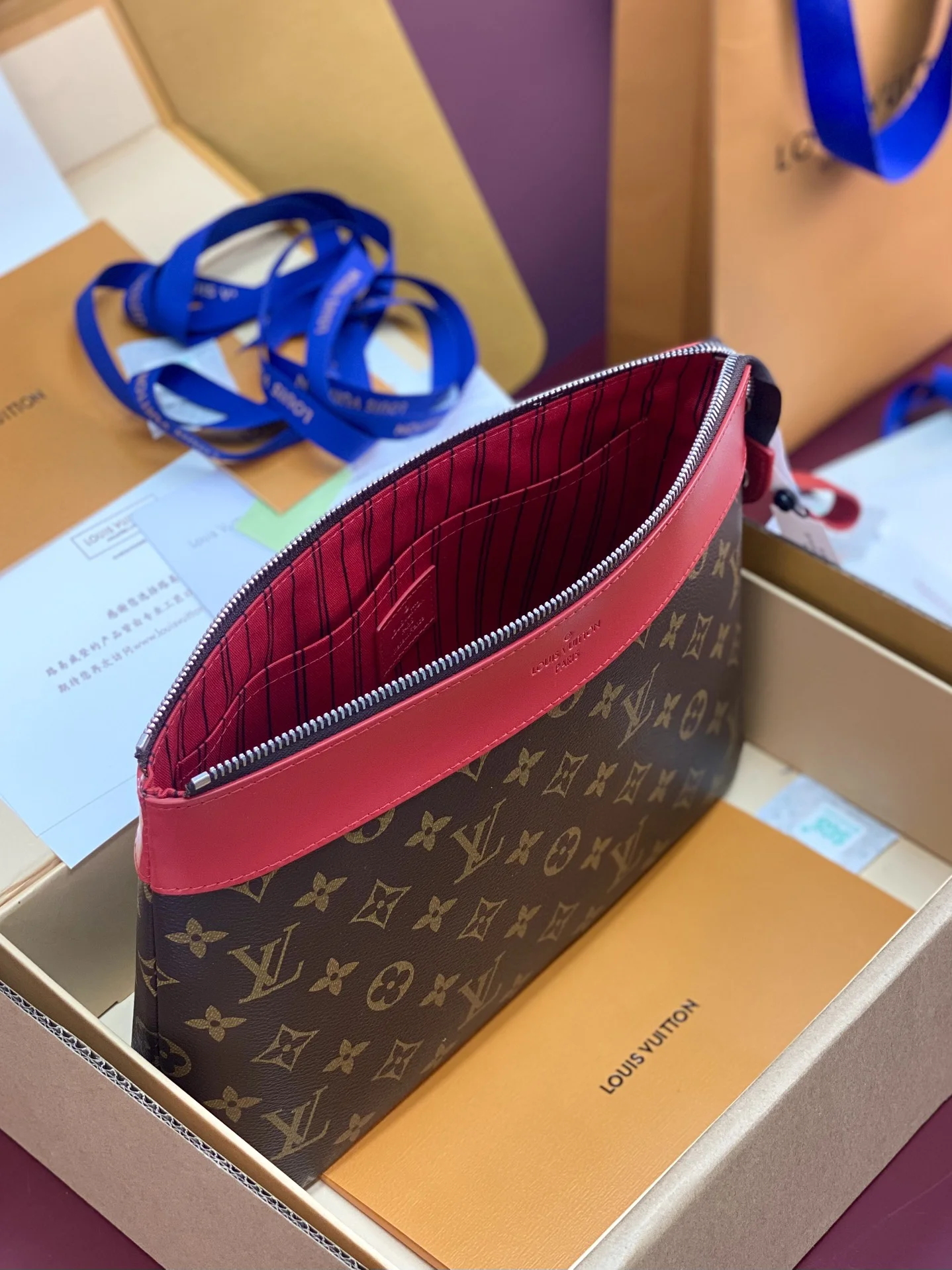 Bargain Louis Vuitton Clutch Bags