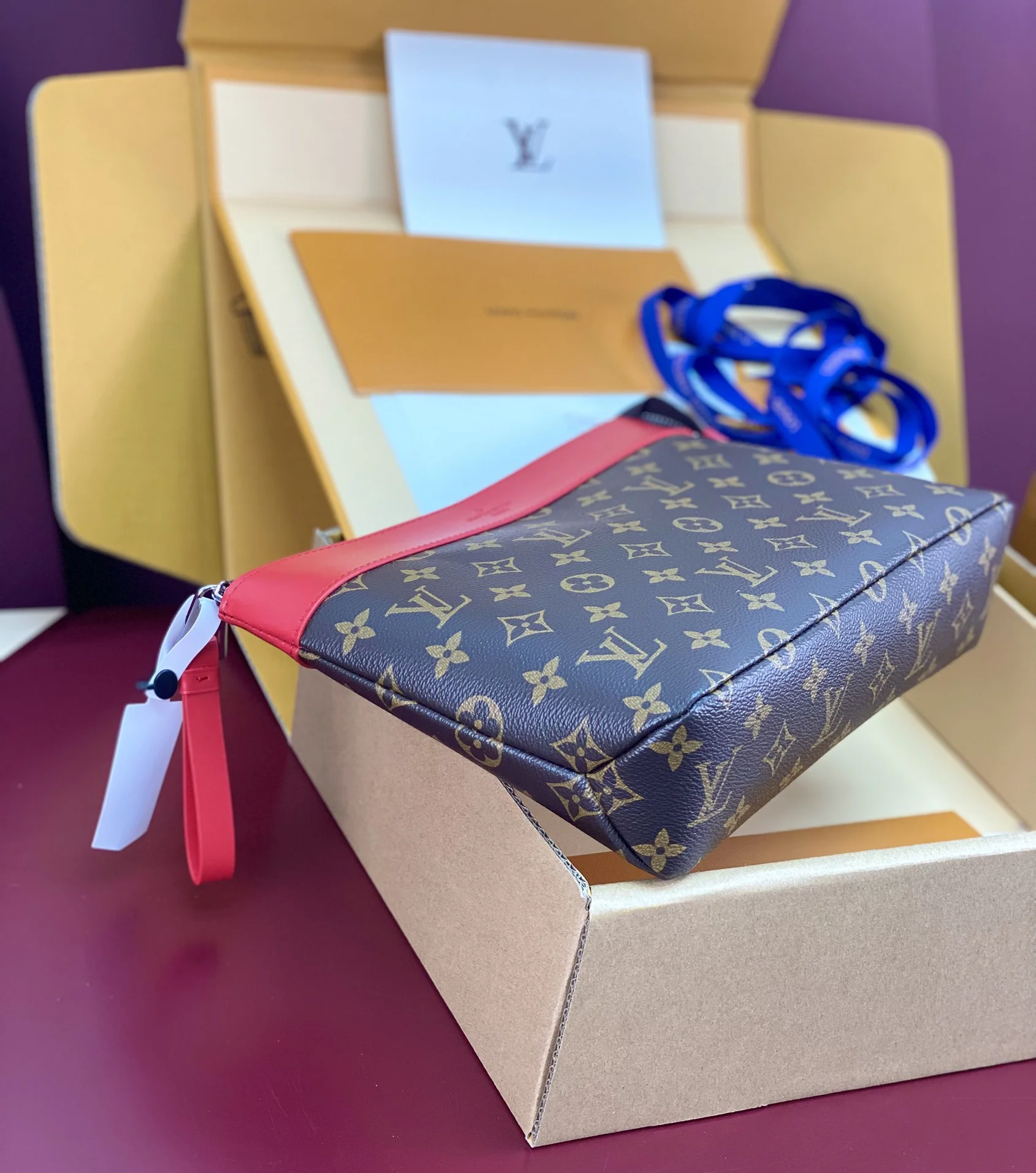 Bargain Louis Vuitton Clutch Bags
