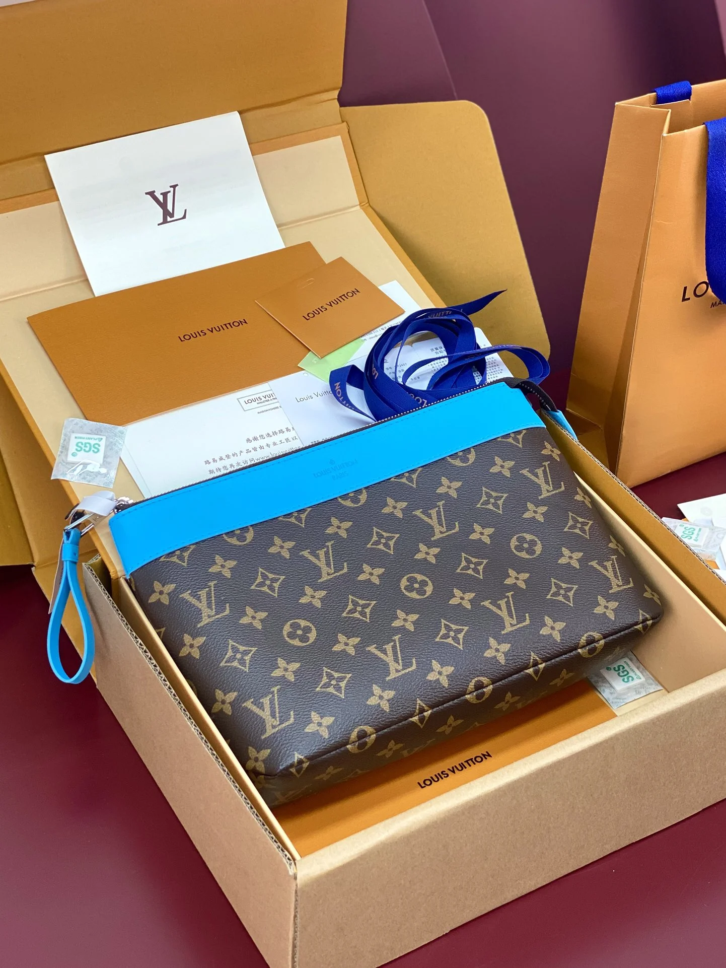 Louis Vuitton Clutch Bags