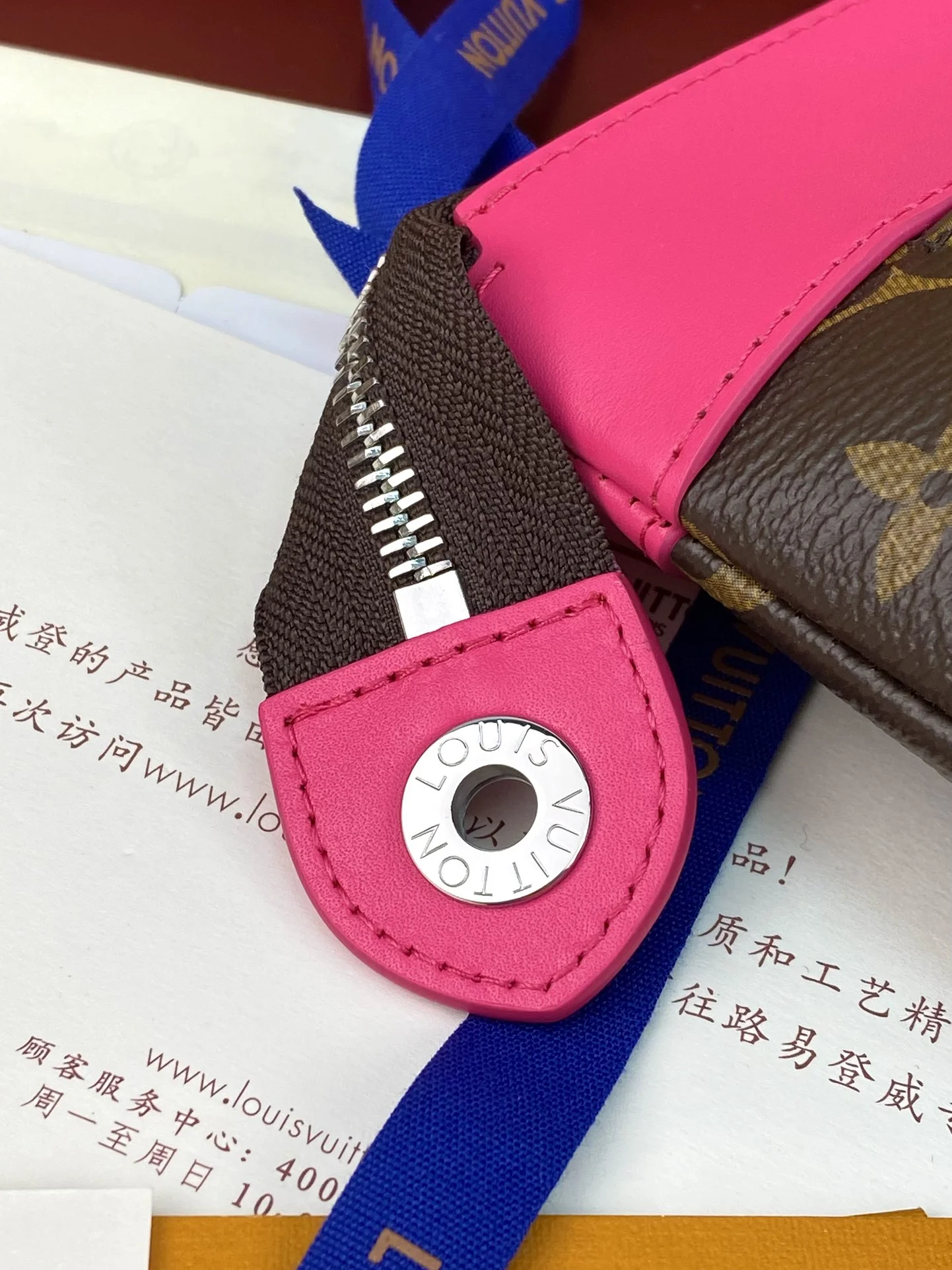 Factory-made Louis Vuitton Clutch Bags
