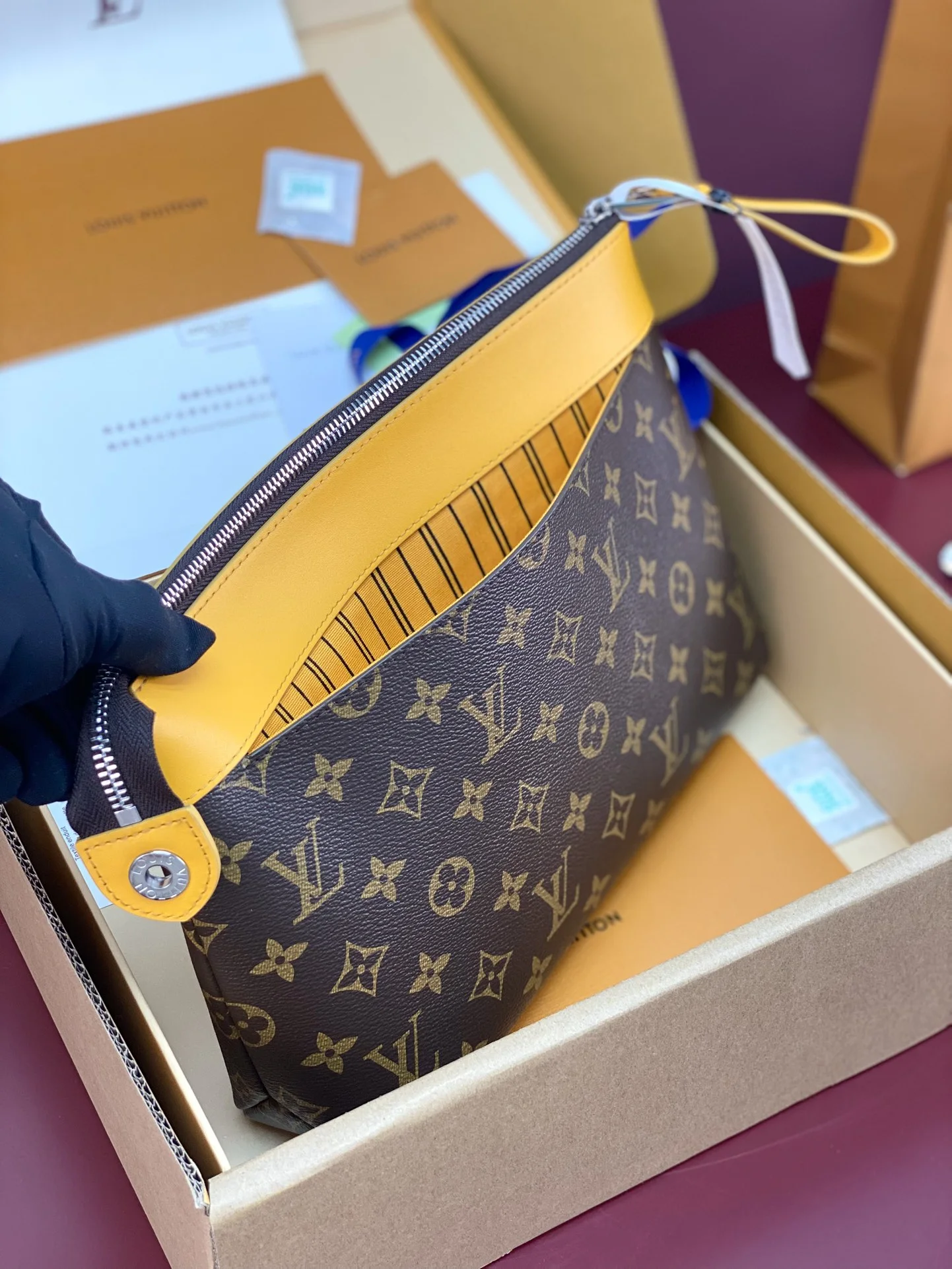 Discounted Louis Vuitton Clutch Bags