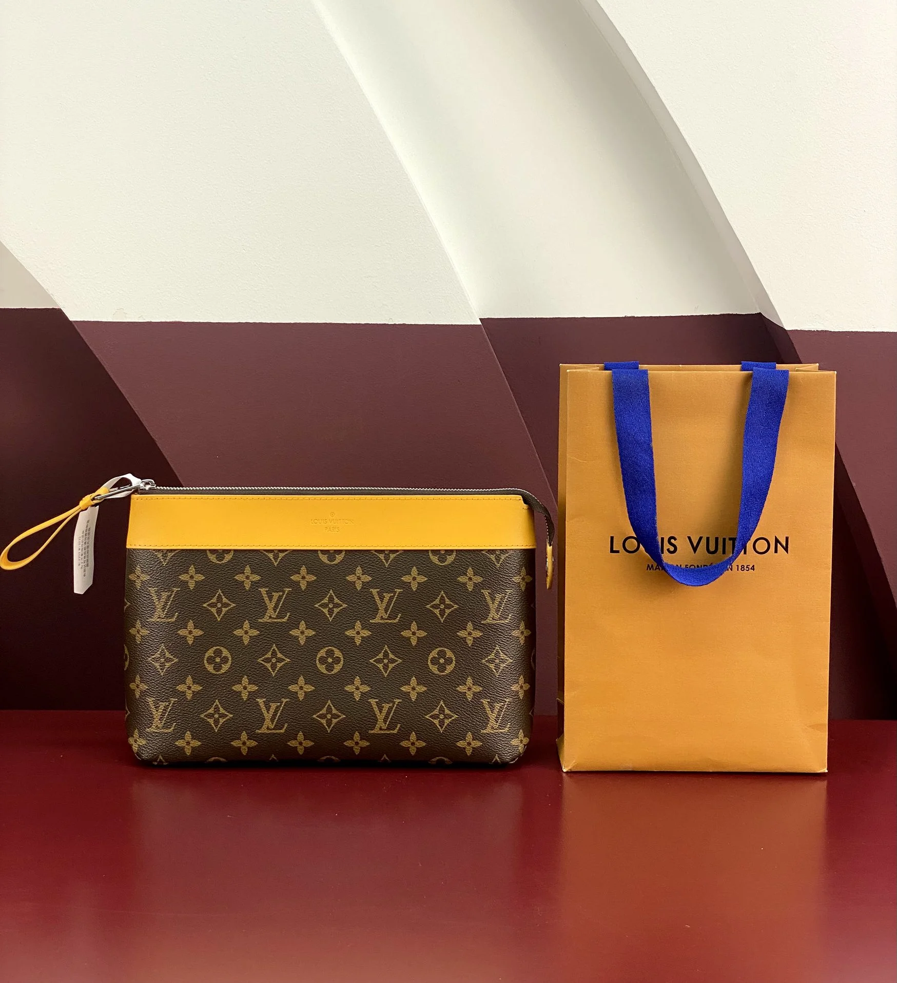 Discounted Louis Vuitton Clutch Bags