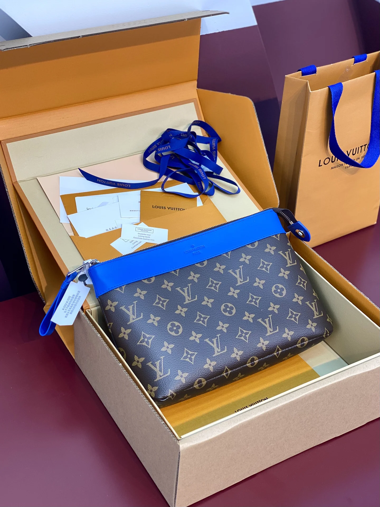 Louis Vuitton Clutch Bags