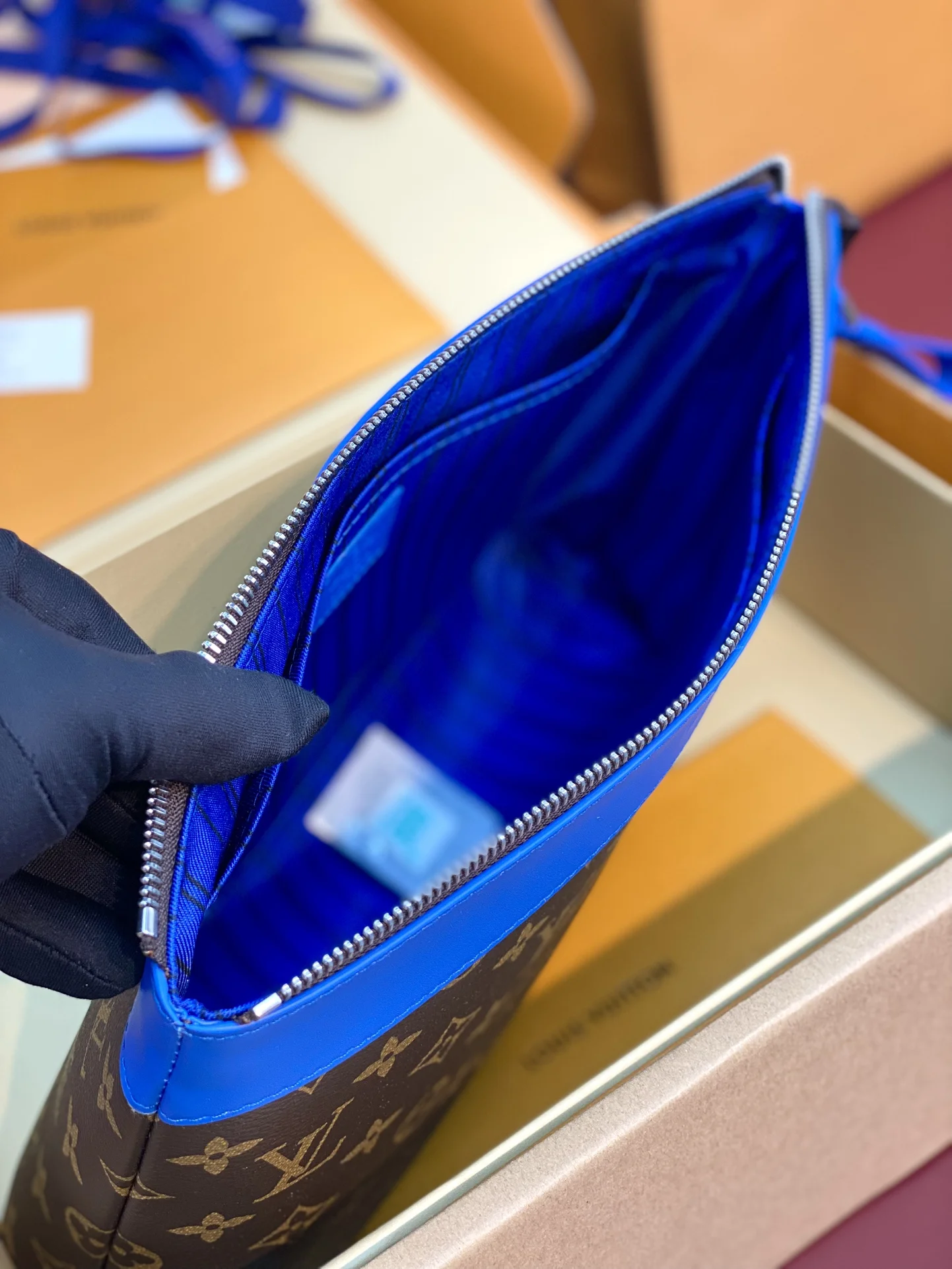 Cut-rate Louis Vuitton Clutch Bags