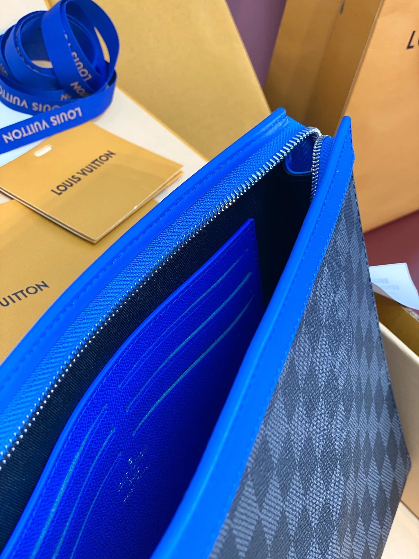 Original Louis Vuitton Clutch Bags