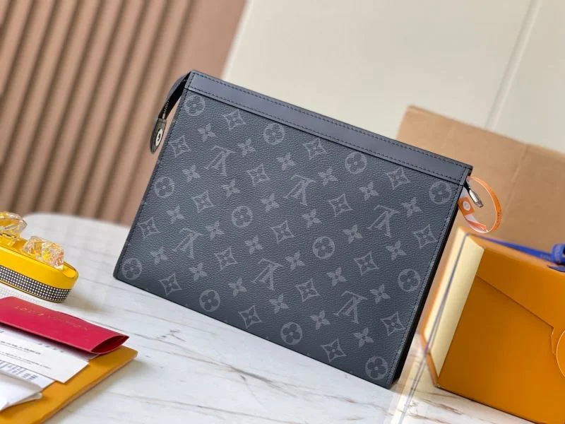 Accurate model Louis Vuitton Clutch Bags