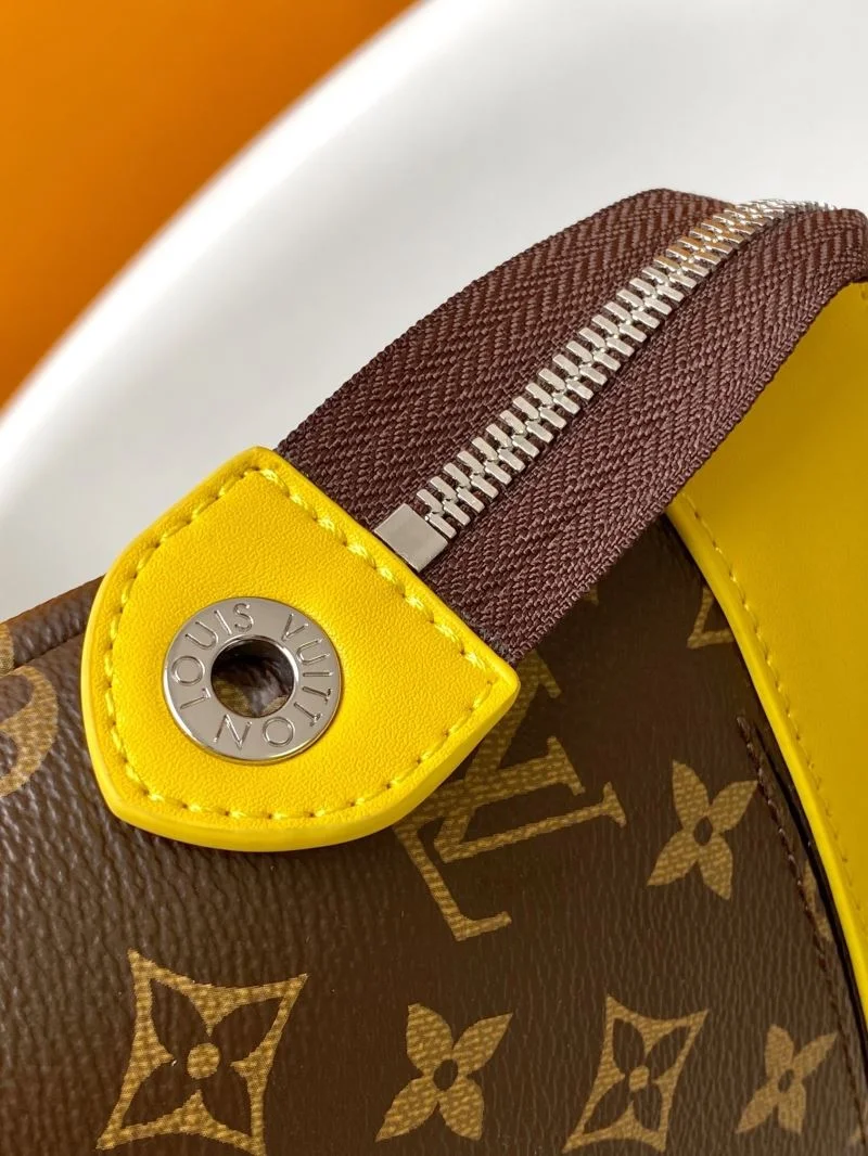 Mirror quality Louis Vuitton Clutch Bags