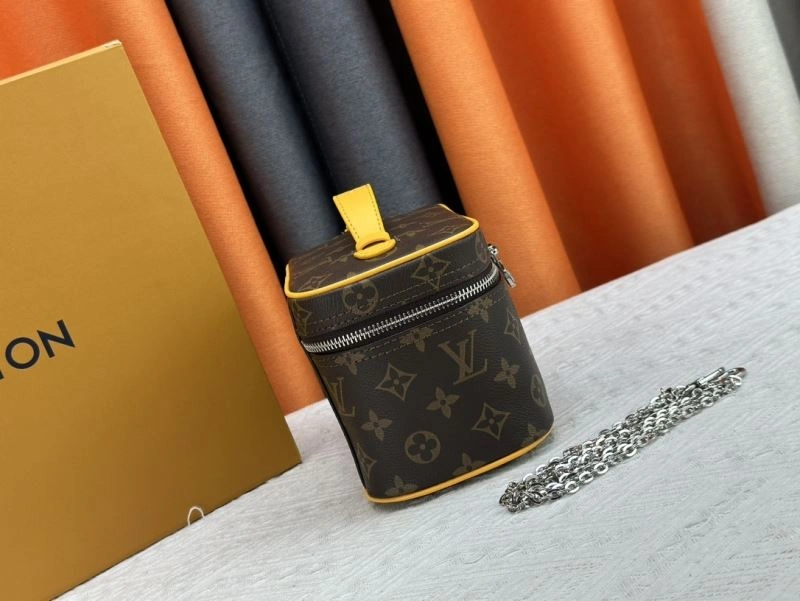 Low-cost Louis Vuitton Cosmetic Bags