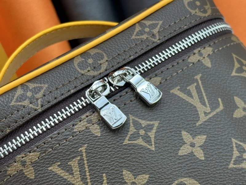 Low-cost Louis Vuitton Cosmetic Bags