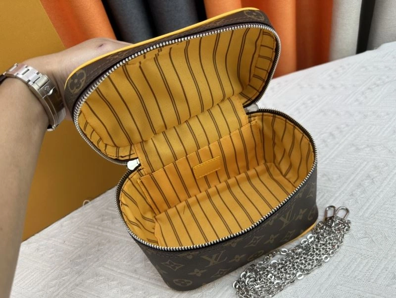 Low-cost Louis Vuitton Cosmetic Bags