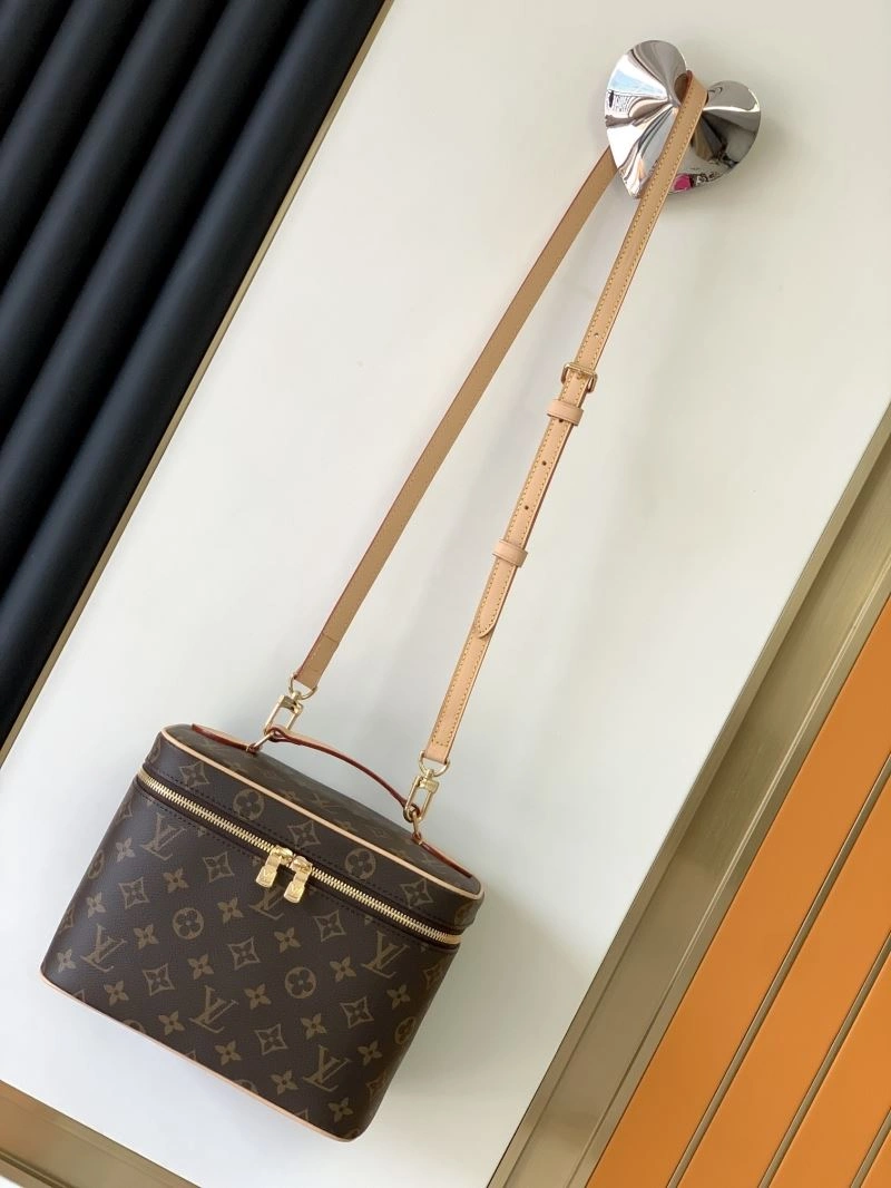 Factory-made Louis Vuitton Cosmetic Bags