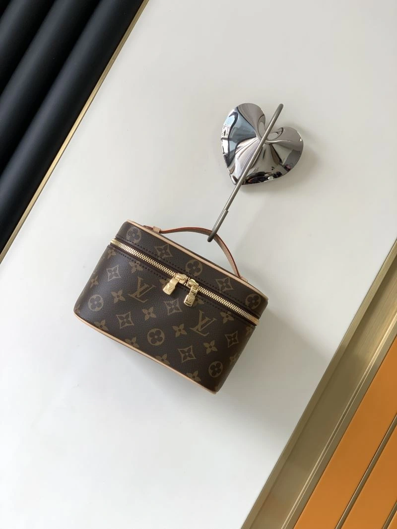 Accurate model Louis Vuitton Cosmetic Bags
