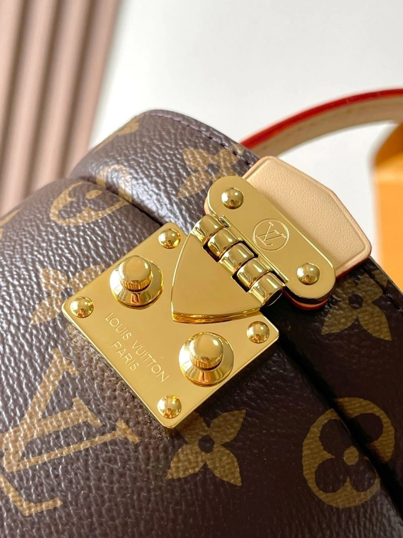 Inexpensive Louis Vuitton Cosmetic Bags