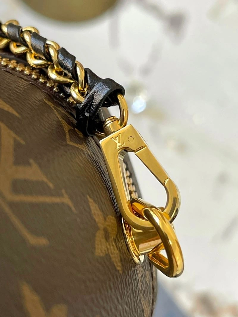 Inexpensive Louis Vuitton Cosmetic Bags