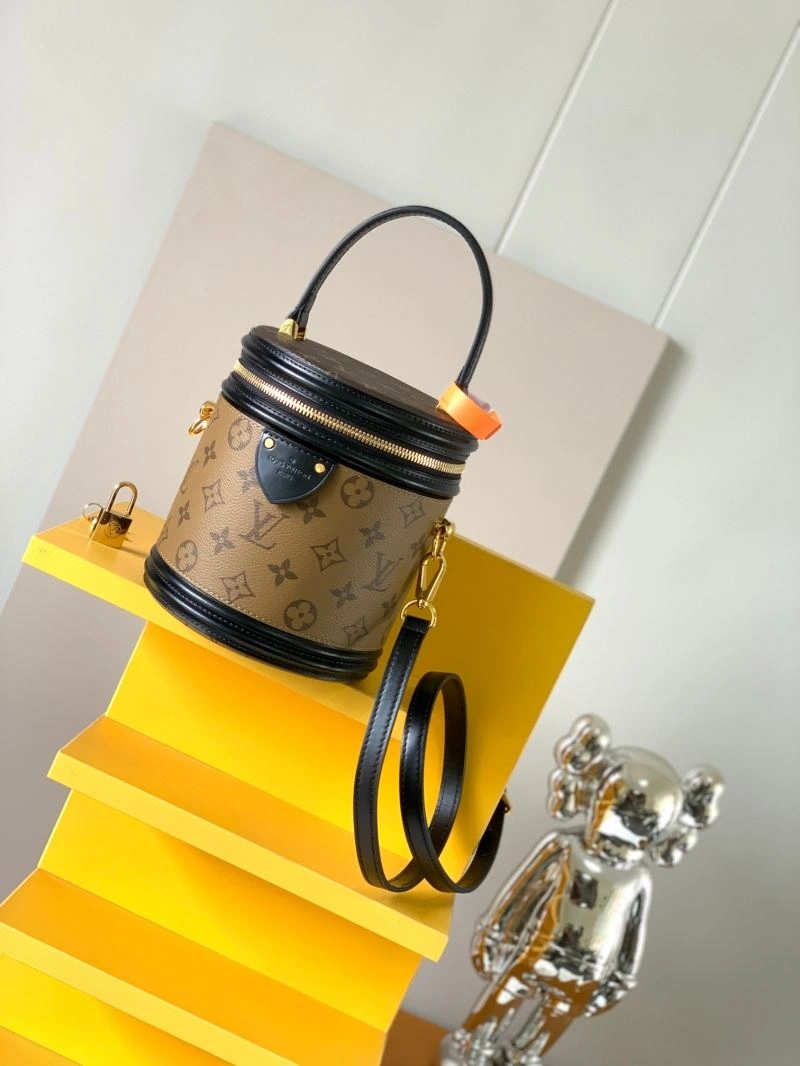 High fidelity Louis Vuitton Cosmetic Bags