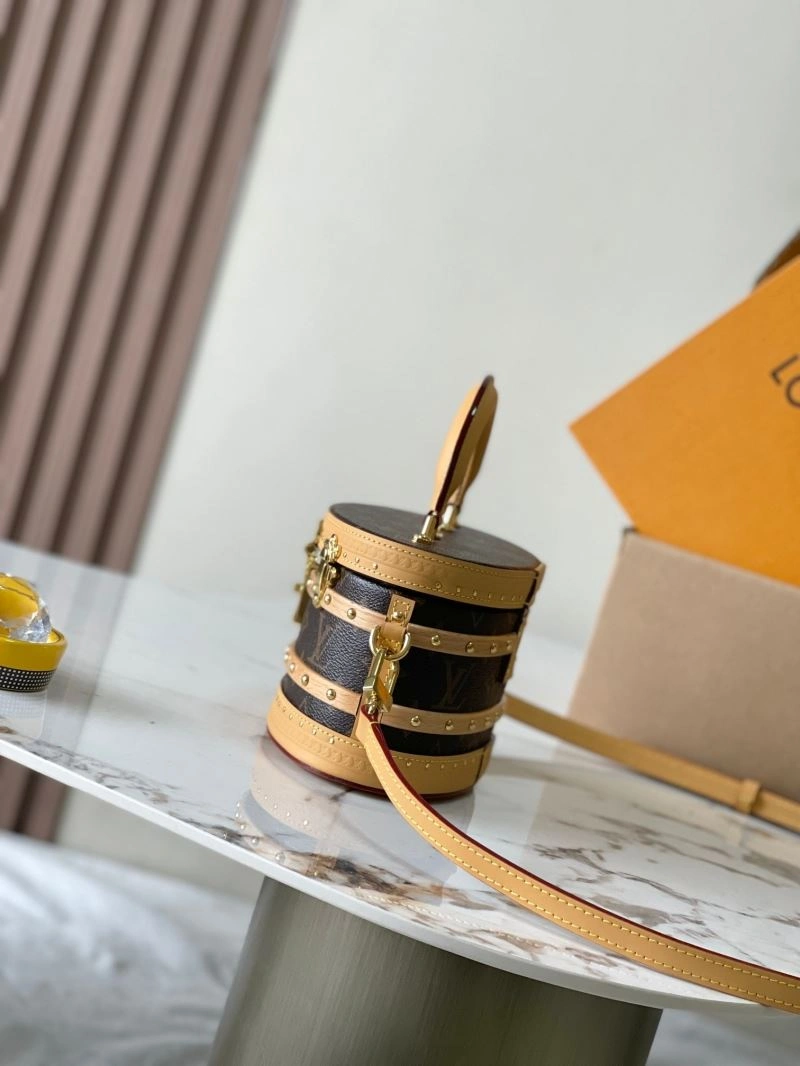 Top match Louis Vuitton Cosmetic Bags