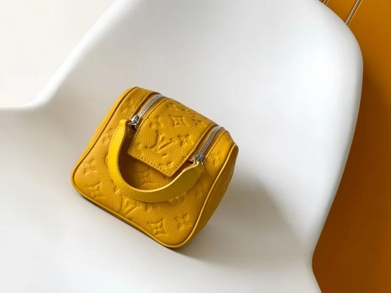 Top mirror Louis Vuitton Cosmetic Bags