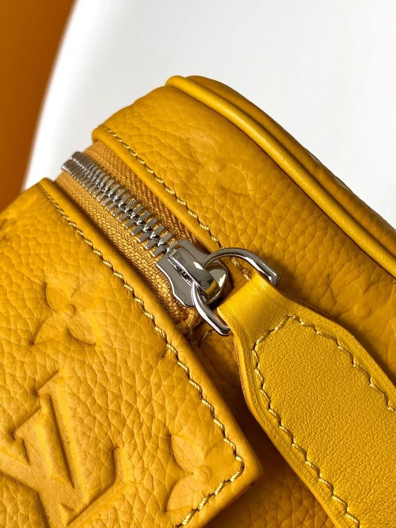 Top mirror Louis Vuitton Cosmetic Bags