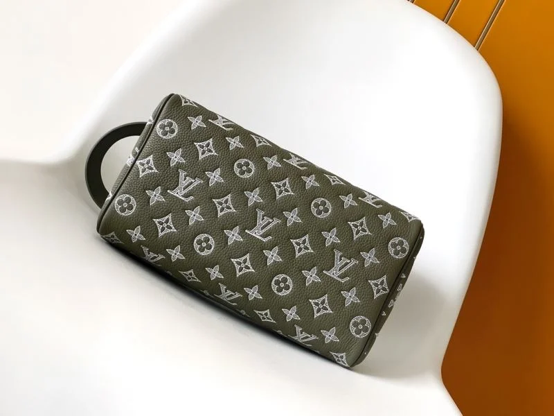 Top match Louis Vuitton Cosmetic Bags