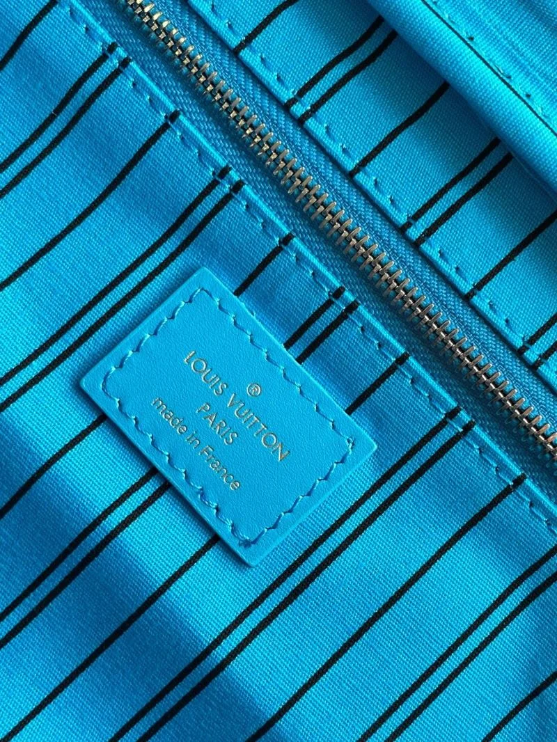 Official Louis Vuitton Cosmetic Bags