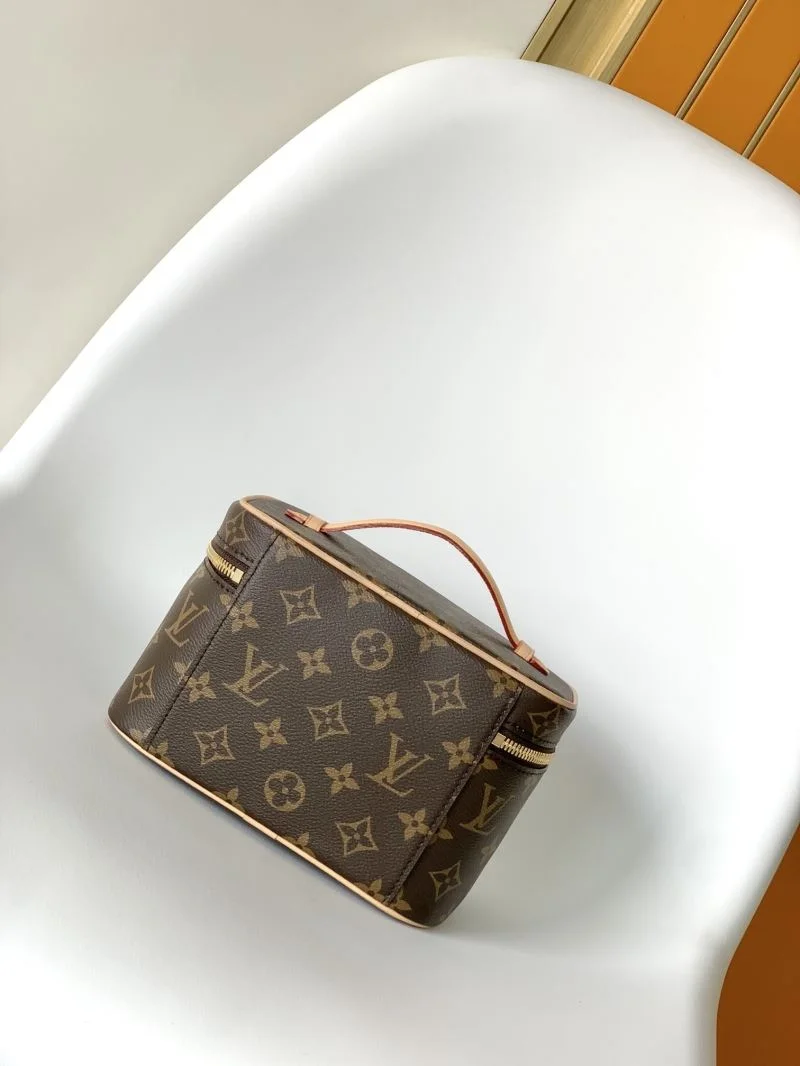 High accuracy Louis Vuitton Cosmetic Bags