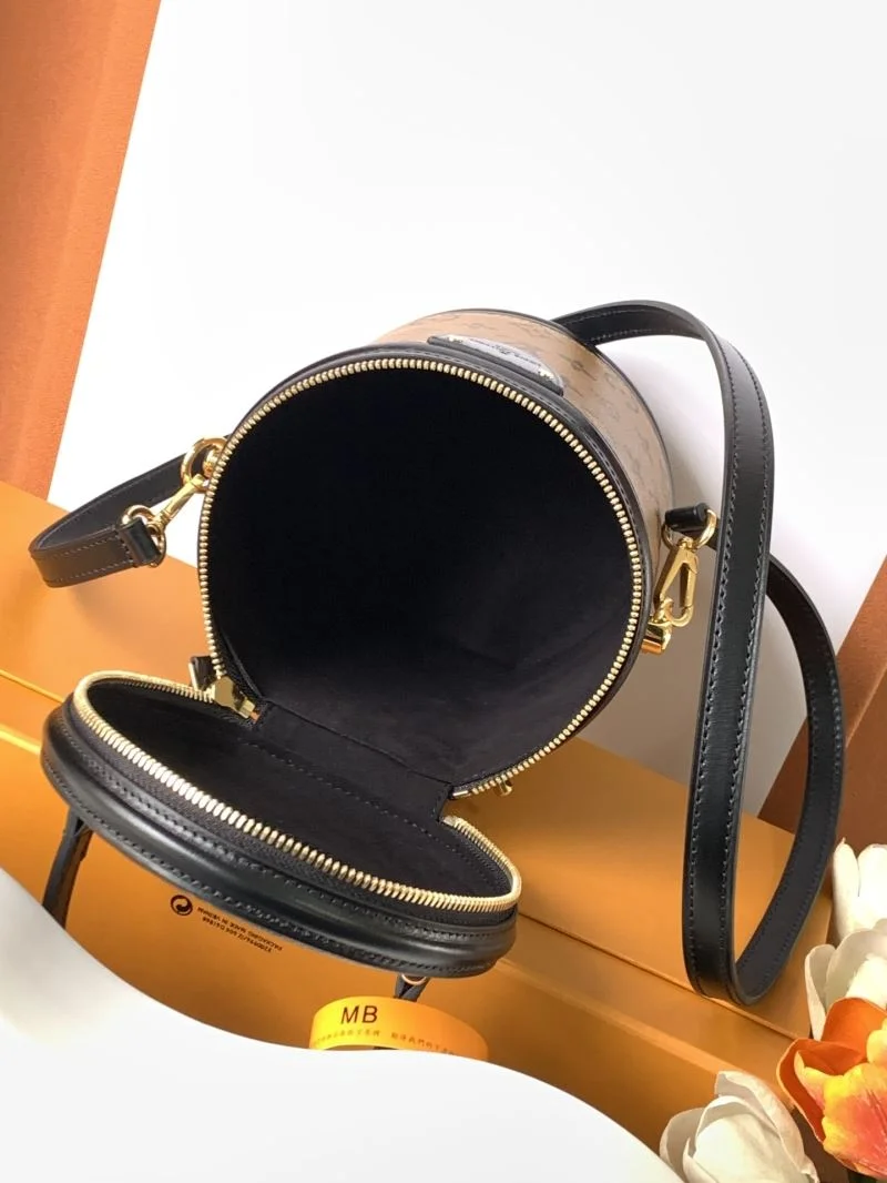 Official Louis Vuitton Cosmetic Bags