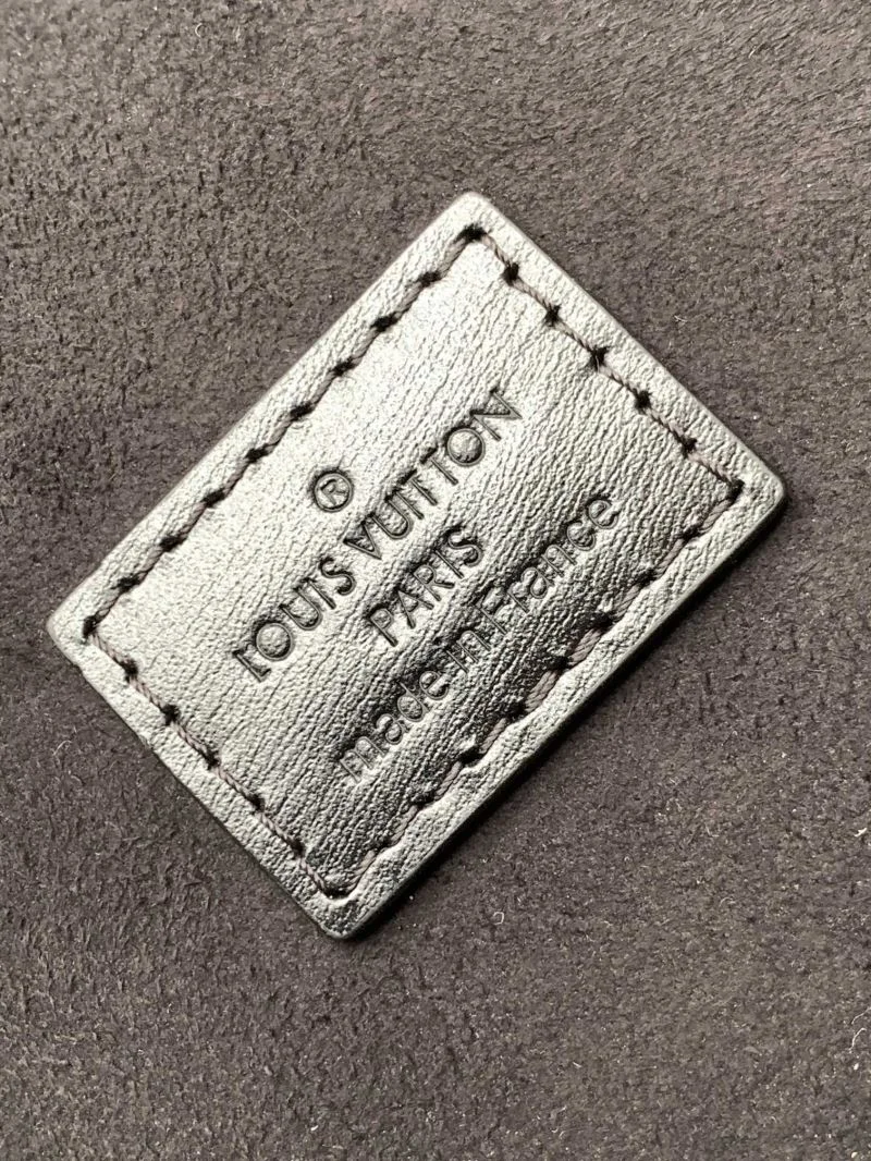 Official Louis Vuitton Cosmetic Bags