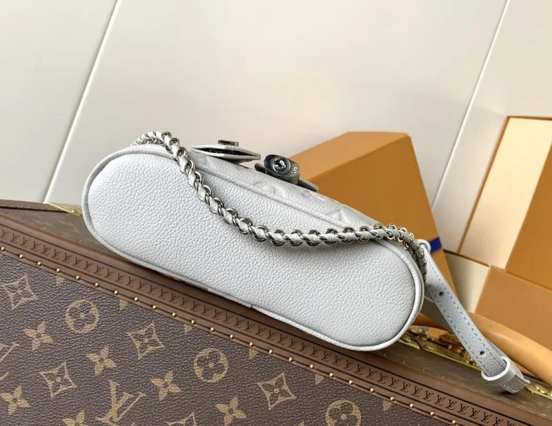 High fidelity Louis Vuitton Cosmetic Bags