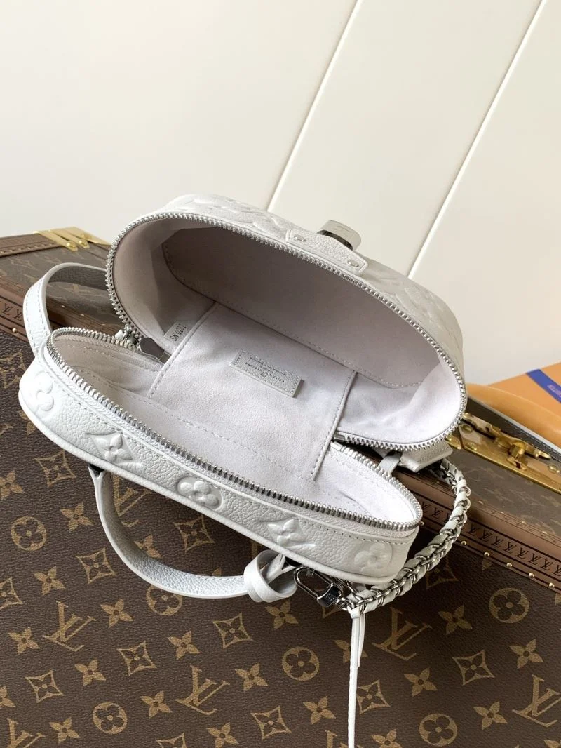 High fidelity Louis Vuitton Cosmetic Bags