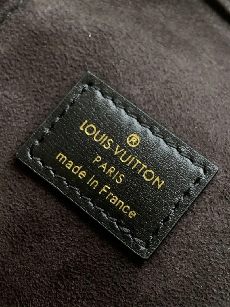 Top match Louis Vuitton Cosmetic Bags