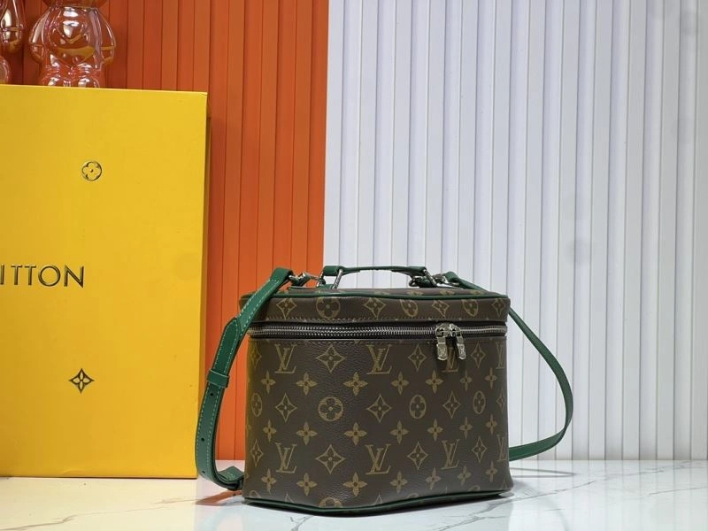 Top match Louis Vuitton Cosmetic Bags
