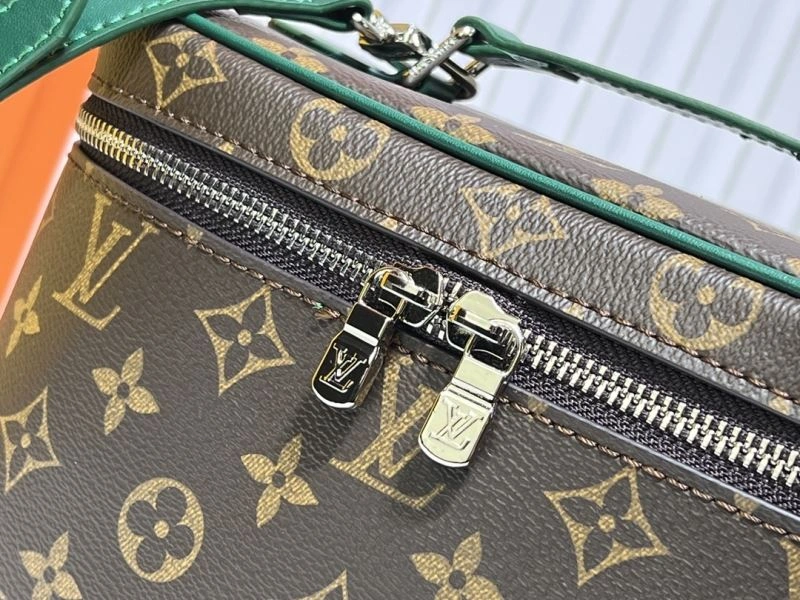 Top match Louis Vuitton Cosmetic Bags