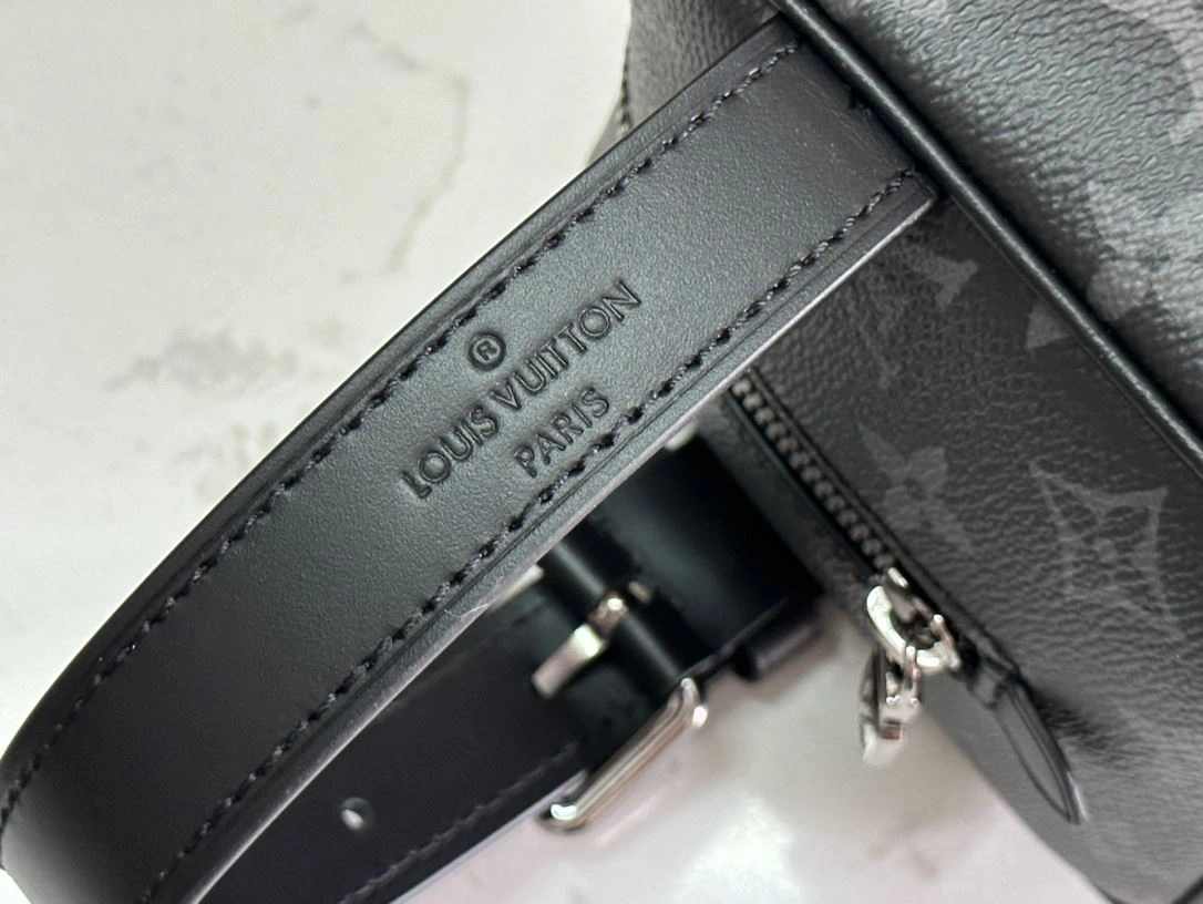 Discounted Louis Vuitton Cosmetic Bags