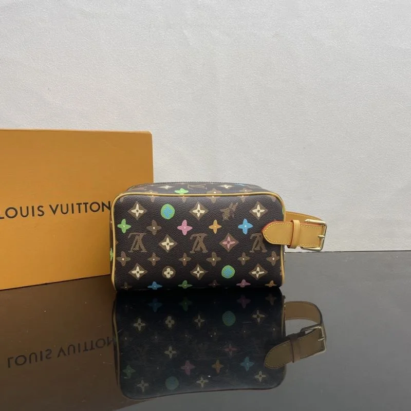 Low-cost Louis Vuitton Cosmetic Bags