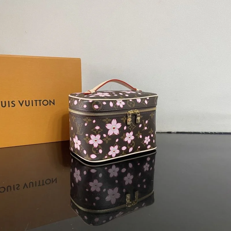 High fidelity Louis Vuitton Cosmetic Bags