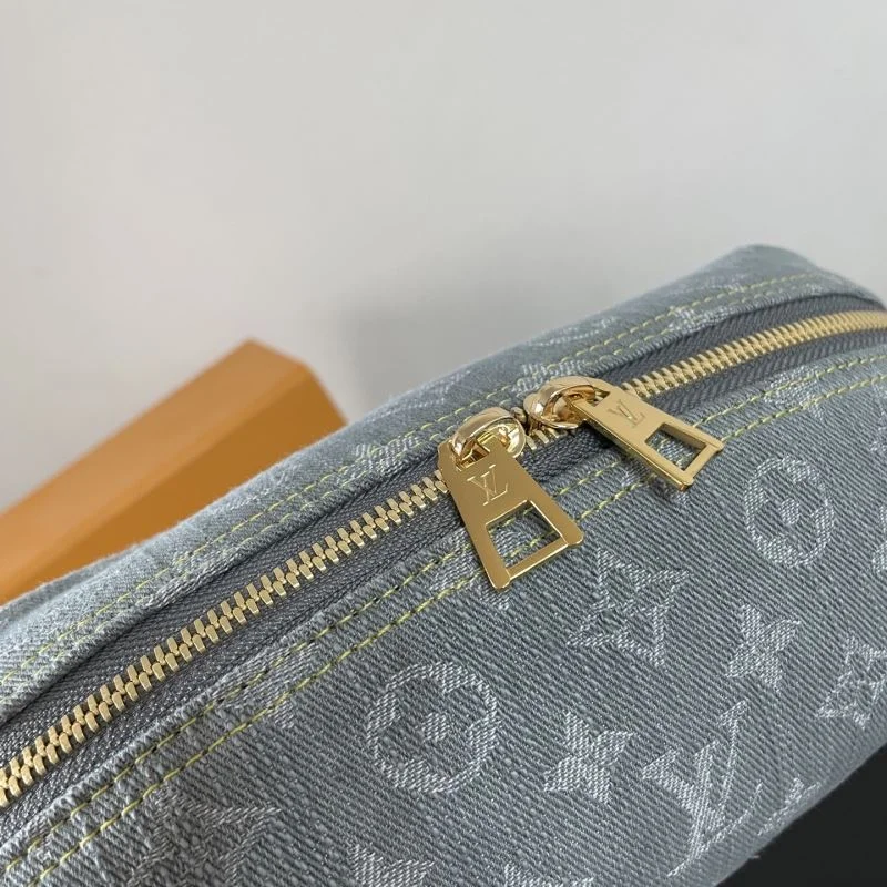Mirror quality Louis Vuitton Cosmetic Bags