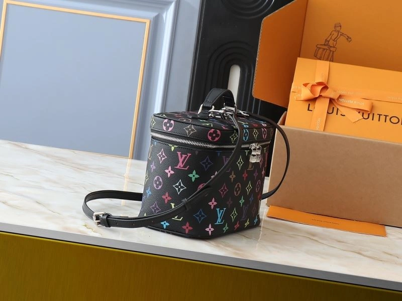 High fidelity Louis Vuitton Cosmetic Bags