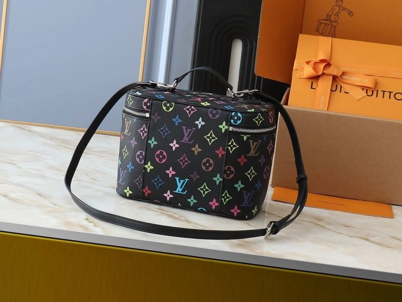 High fidelity Louis Vuitton Cosmetic Bags