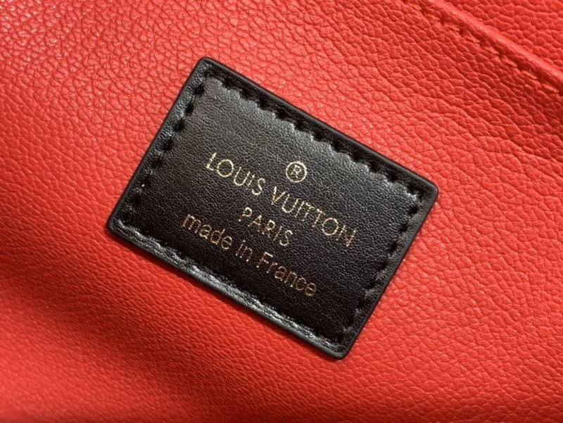 Low-cost Louis Vuitton Cosmetic Bags