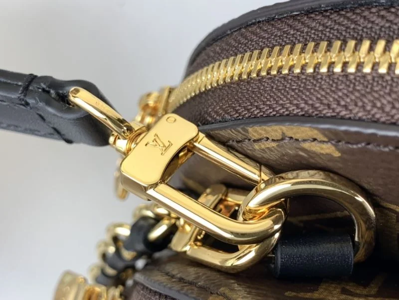 Discounted Louis Vuitton Cosmetic Bags
