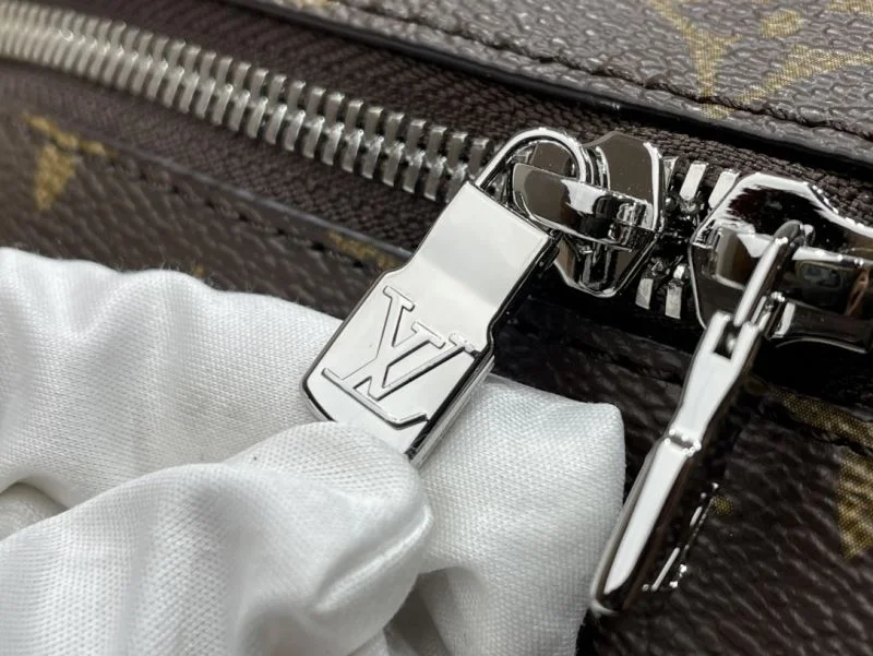 Cut-rate Louis Vuitton Cosmetic Bags