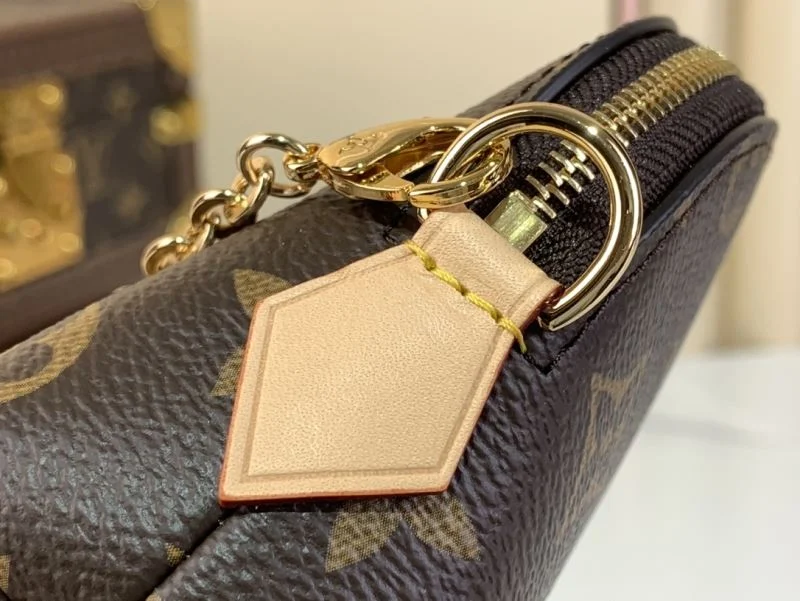 Inexpensive Louis Vuitton Cosmetic Bags