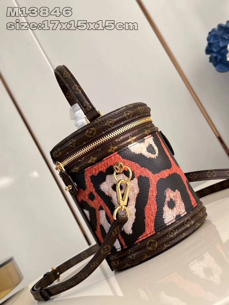 Official Louis Vuitton Cosmetic Bags