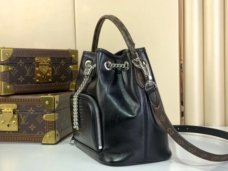 Top match Louis Vuitton Cosmetic Bags
