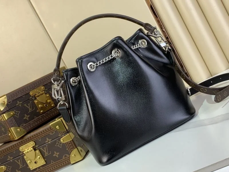 Top match Louis Vuitton Cosmetic Bags