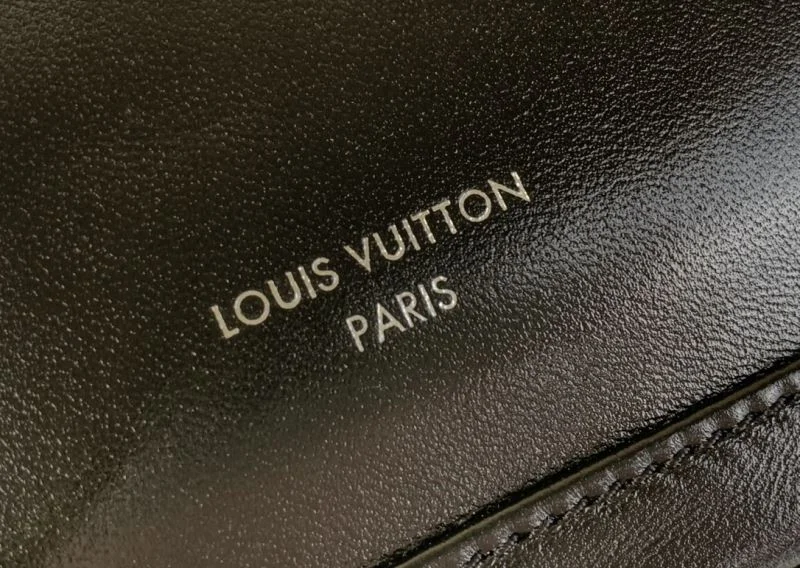 Top match Louis Vuitton Cosmetic Bags