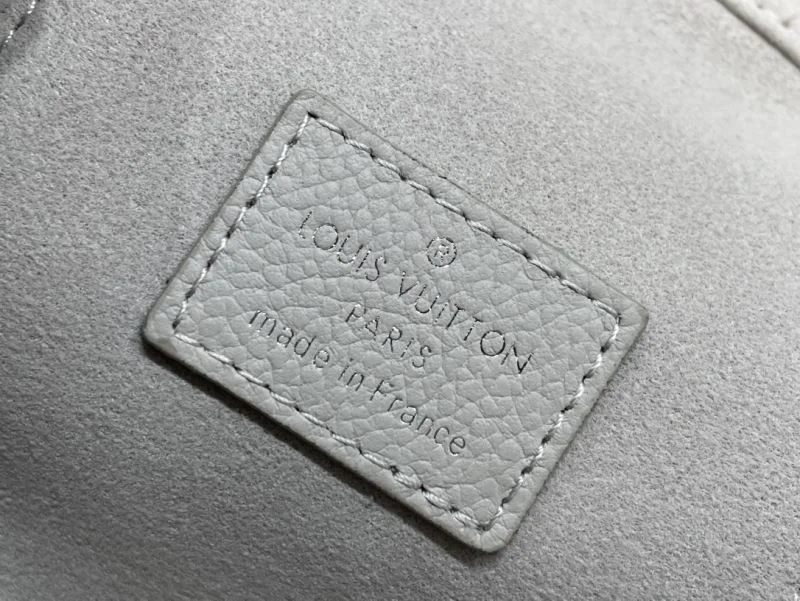 High accuracy Louis Vuitton Cosmetic Bags