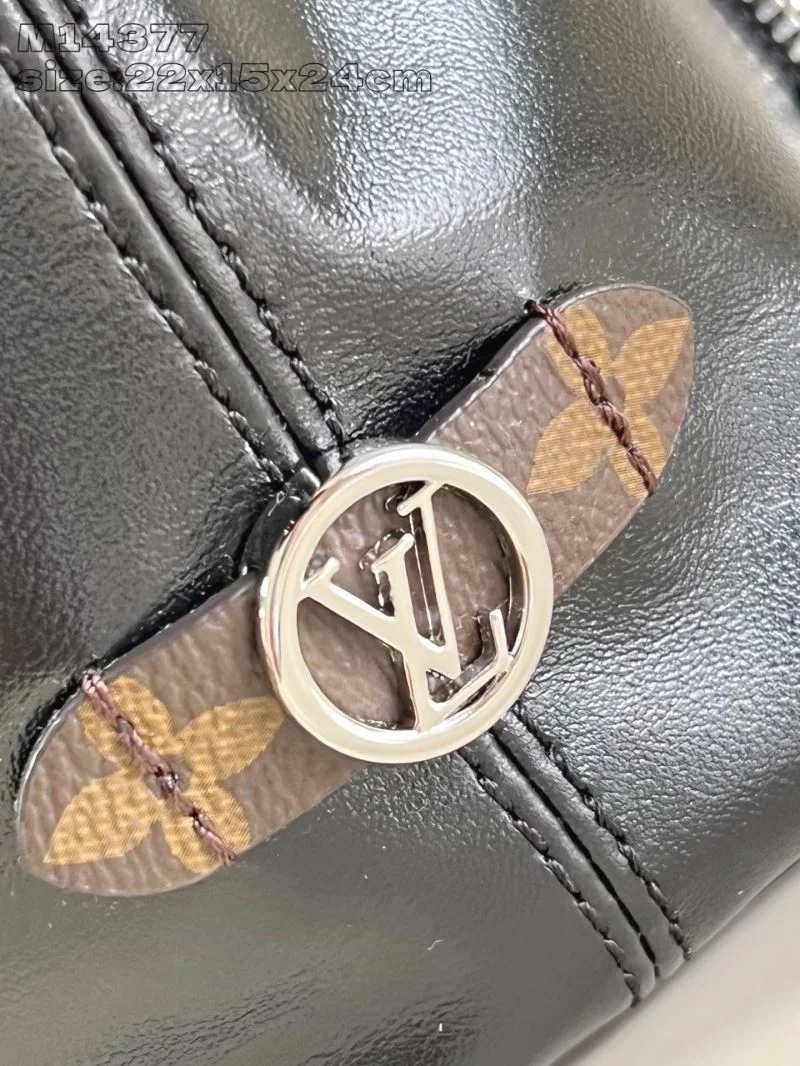 Mirror quality Louis Vuitton Cosmetic Bags