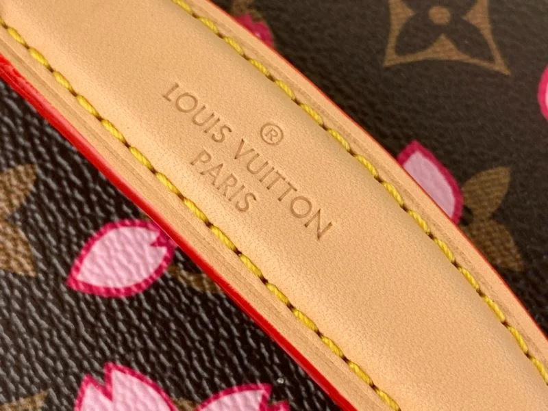 Factory-made Louis Vuitton Cosmetic Bags